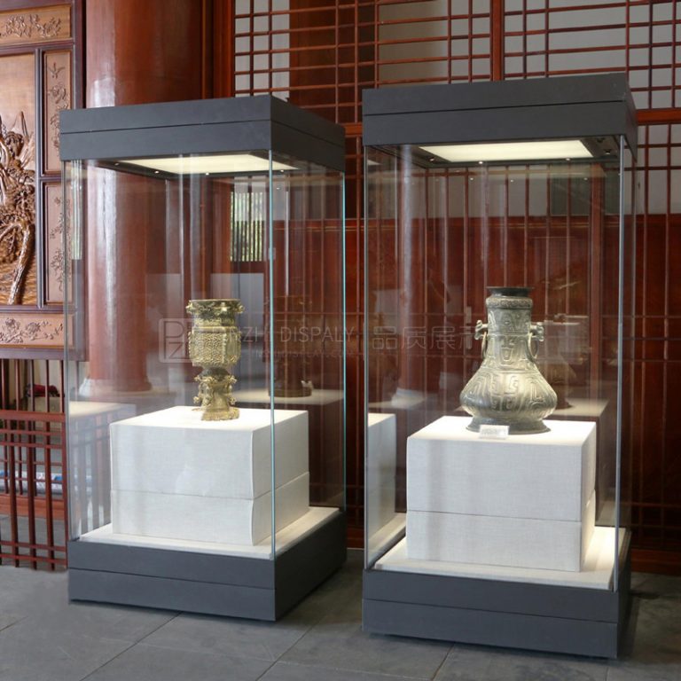 High End Glass Museum Pedestal Display Cases | Guangzhou Pinzhi Display ...