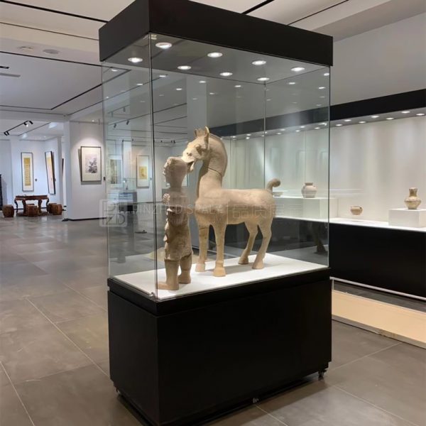 High End Glass Museum Pedestal Display Cases | Guangzhou Pinzhi Display ...